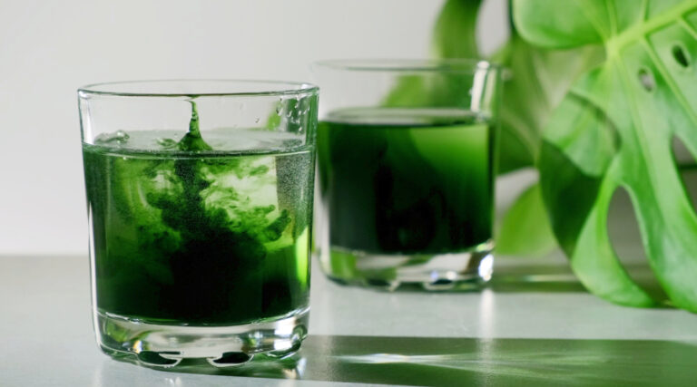 Liquid Chlorophyll: What Are The Pros And Cons? - HealthKart