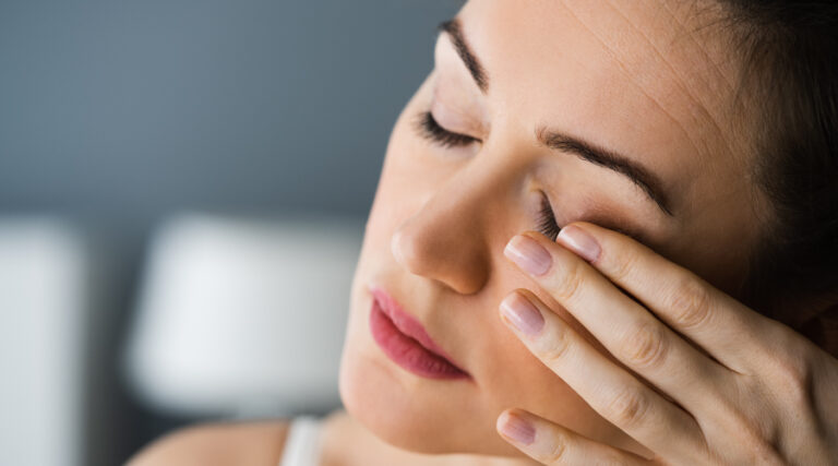 Eyelid Bump: Everything You Need to Know - HealthKart